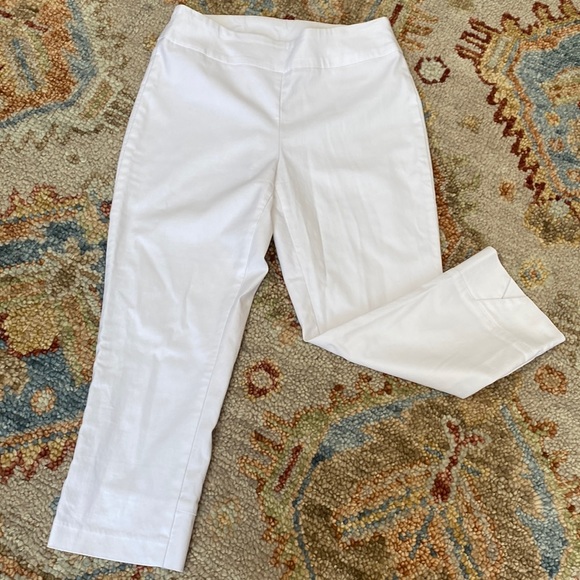 Tribal | Pants & Jumpsuits | Tribal Classic White Capris Size 6 Elastic ...